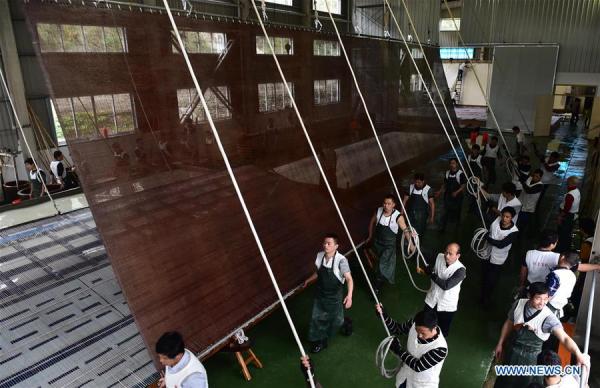 Tradisyonal na paraan ng paggawa ng Xuan Paper - Radyo Internasyonal ng Tsina